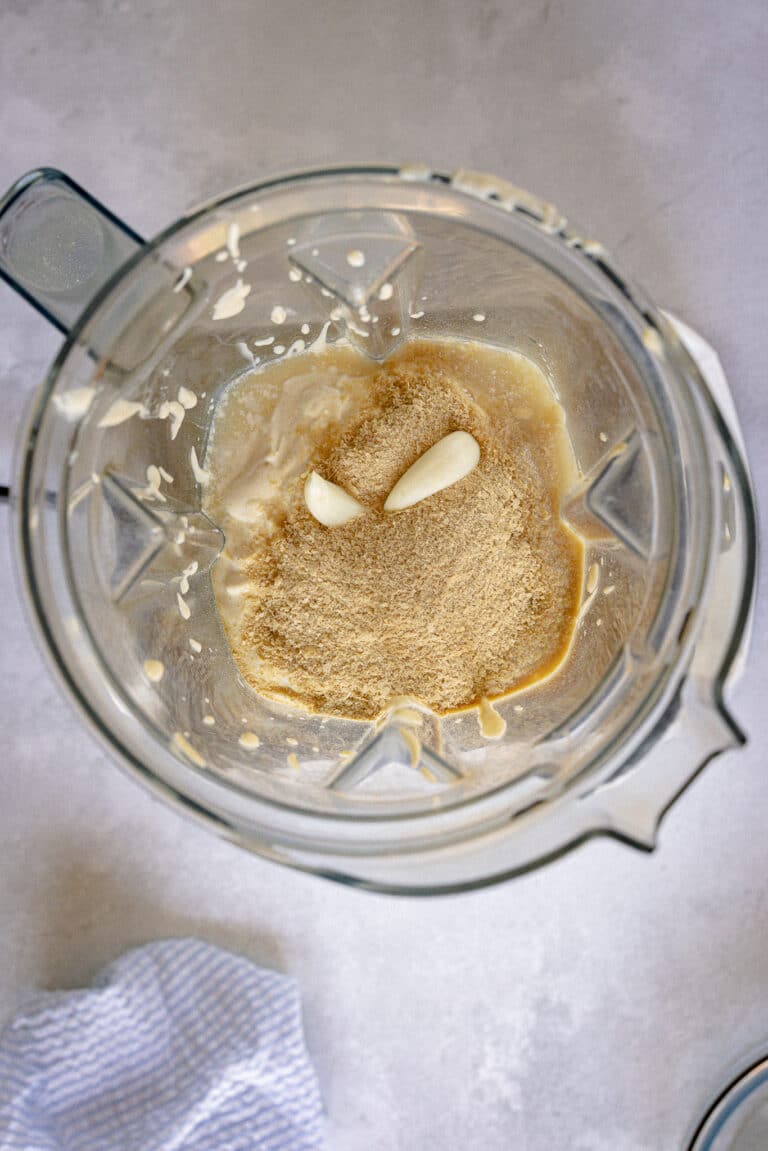 Vegan Garlic Aioli (Low Fat & Oil-Free) - ZardyPlants