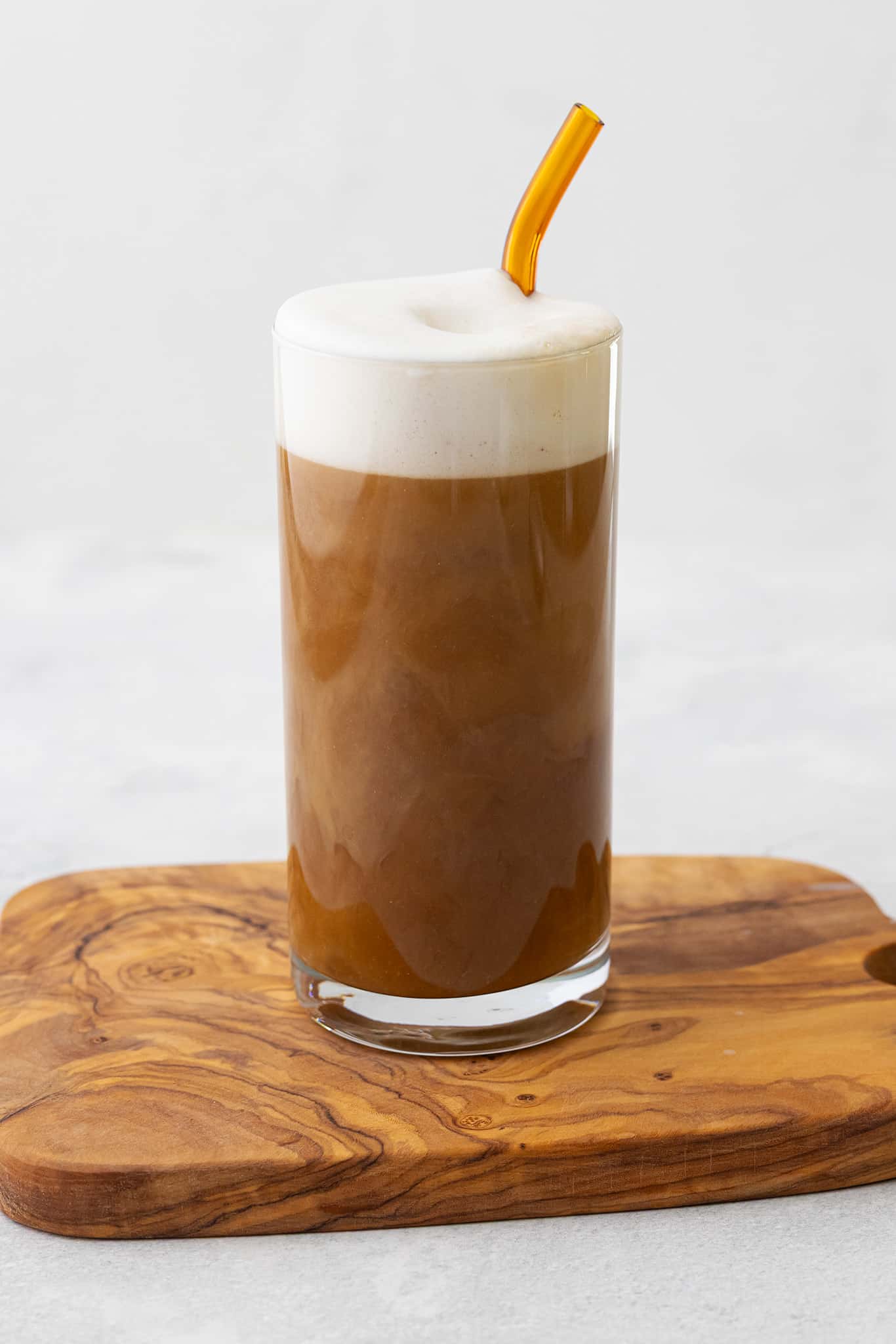 Delicious Vanilla Vegan Cold Foam Recipe (Dairy-Free) - ZardyPlants