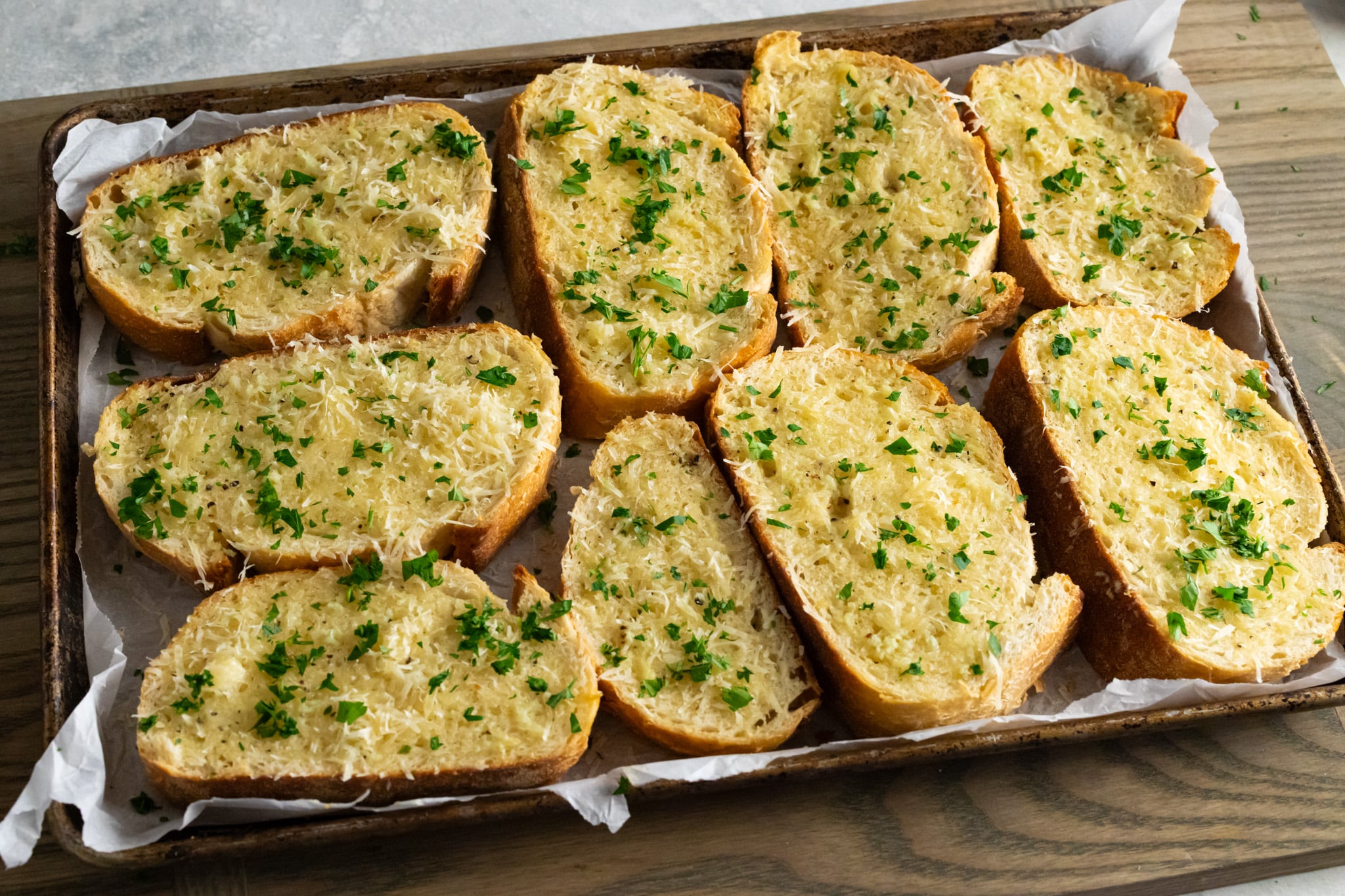Easy Dairy Free Vegan Garlic Toast Recipe - ZardyPlants